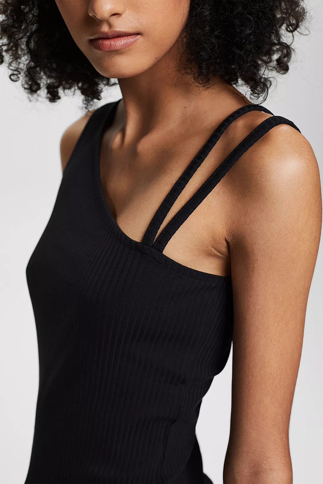 TOP ASIMÉTRICO CON ACABADO ACANALADO MUJER ESPRIT - Korner