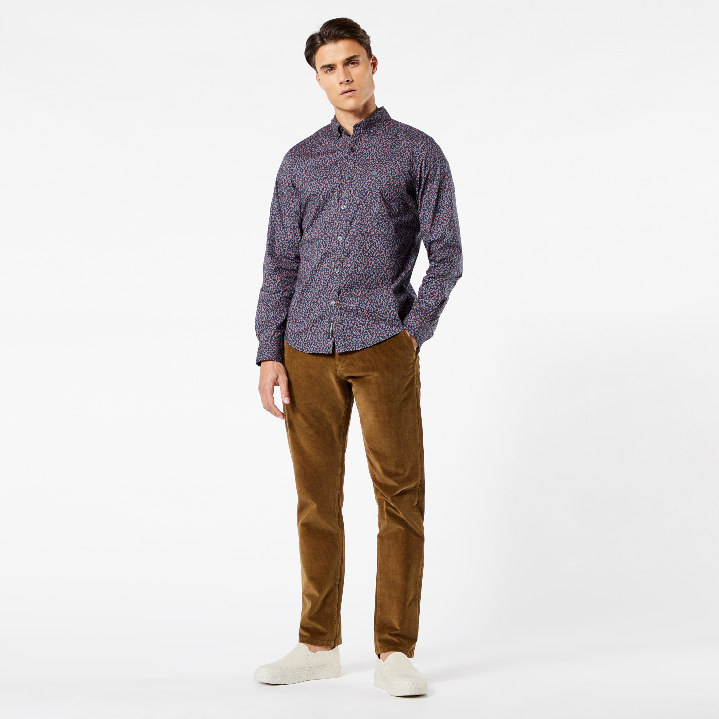 DOCKER T2 KHAKI SEASONAL SLIM TOBACCO - Korner