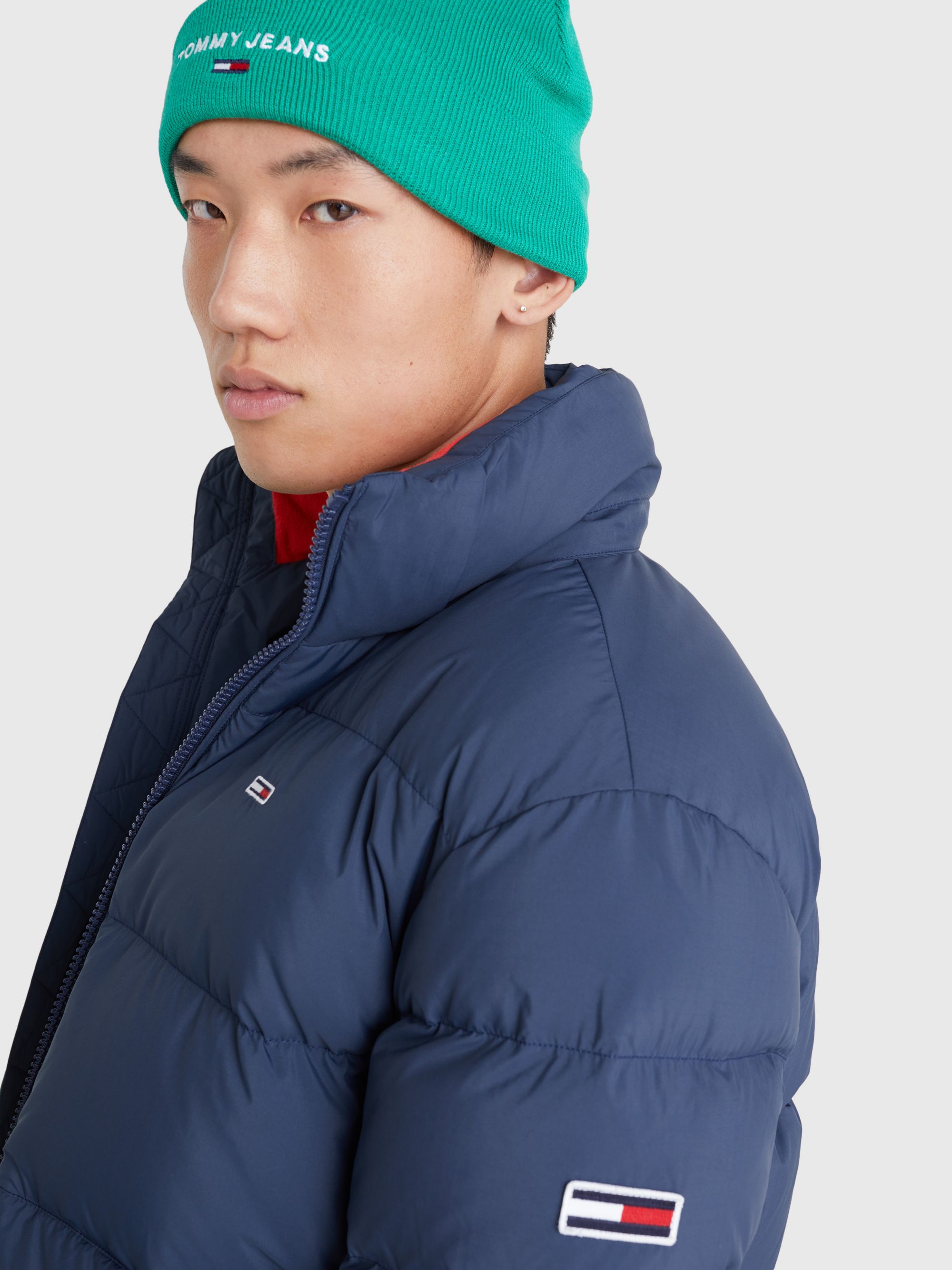 CAZADORA ACOLCHADA CON CAPUCHA HOMBRE TOMMY JEANS - Korner